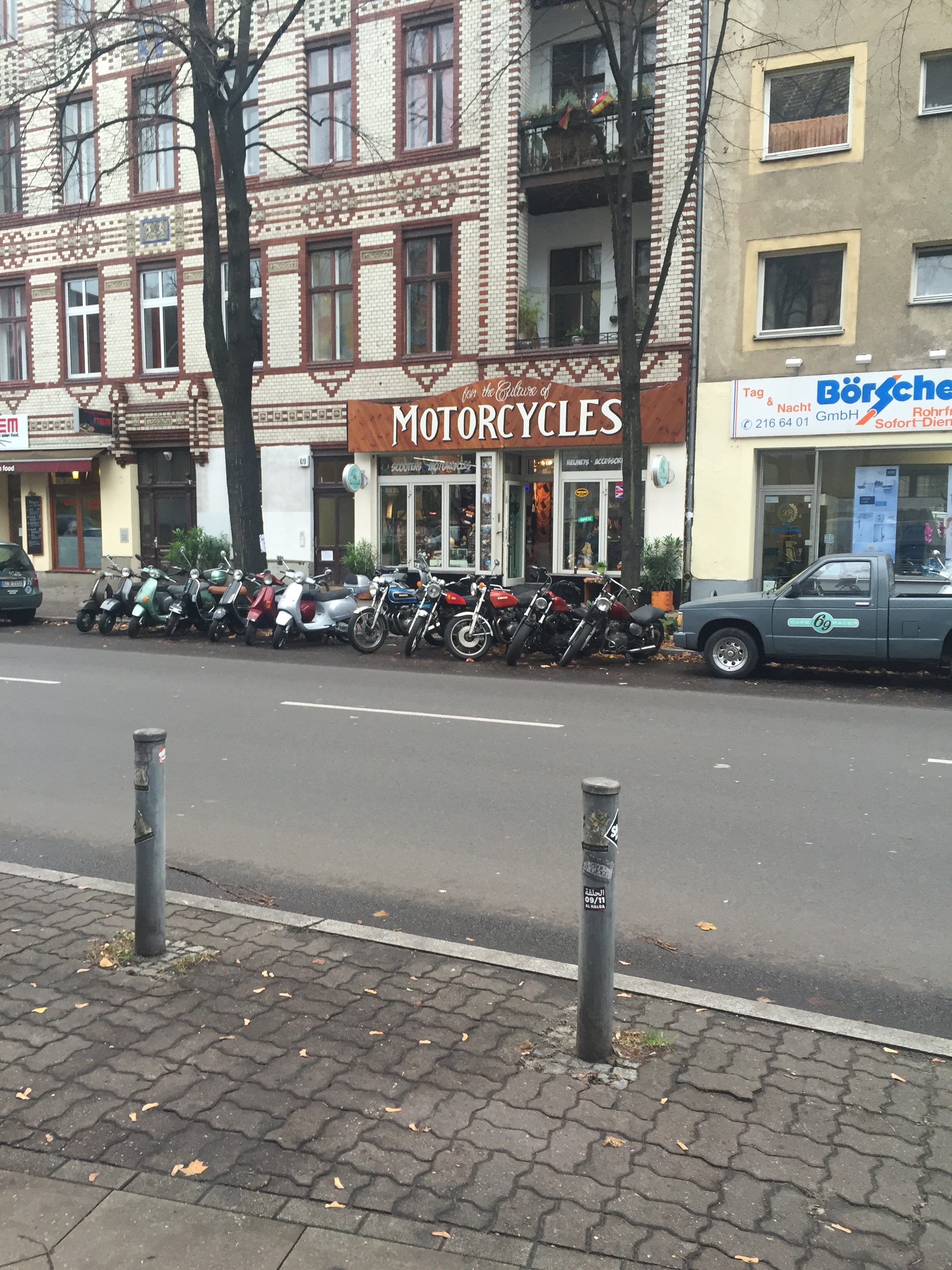 Cafe Racer 69 Berlin – KaiserKraftrad – 08/15 Bikes